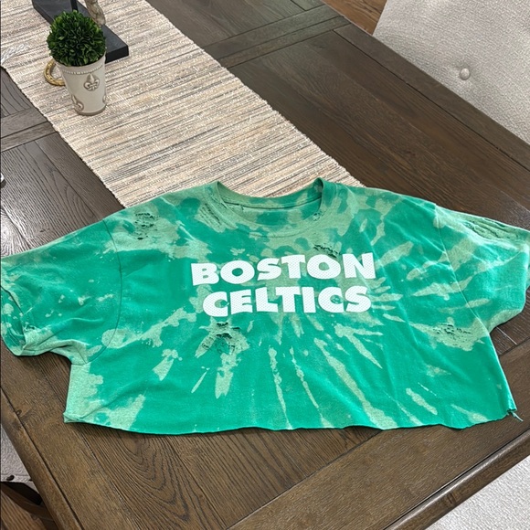 n/a | Tops | Boston Celtics Green Tiedye Crop Top | Poshmark